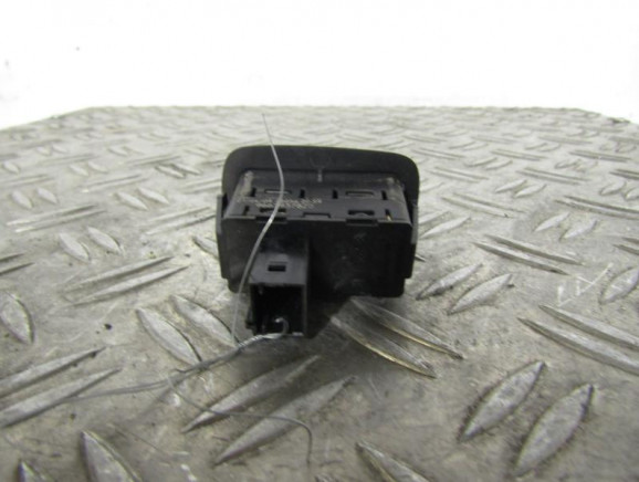 Interrupteur de leve vitre arriere gauche CITROEN C4 GRAND PICASSO 1