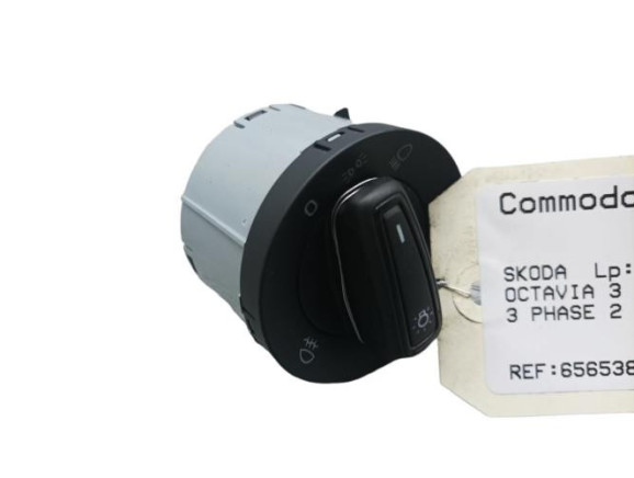 Commodo phare SKODA OCTAVIA 3